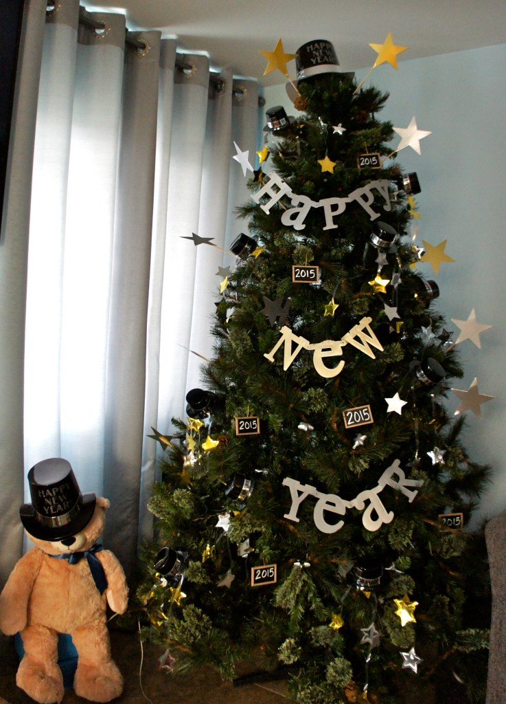 New Years Tree – Mama Bear Mimi
